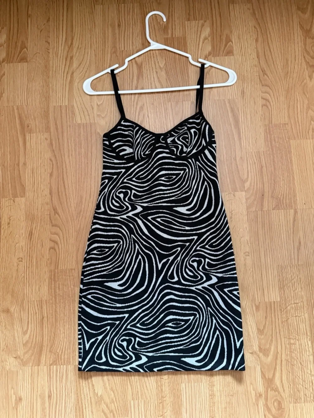 Zara | Dresses | Zara Black And White Swirl Slip Dress | Poshmark